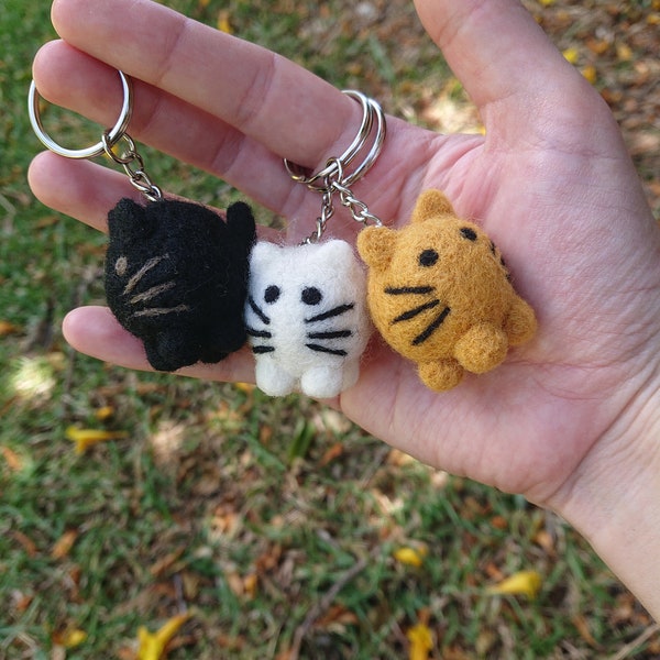 Felt Keychain - Etsy