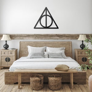 Spooky Halloween Death Magic Symbol for Potterheads, Halloween ...