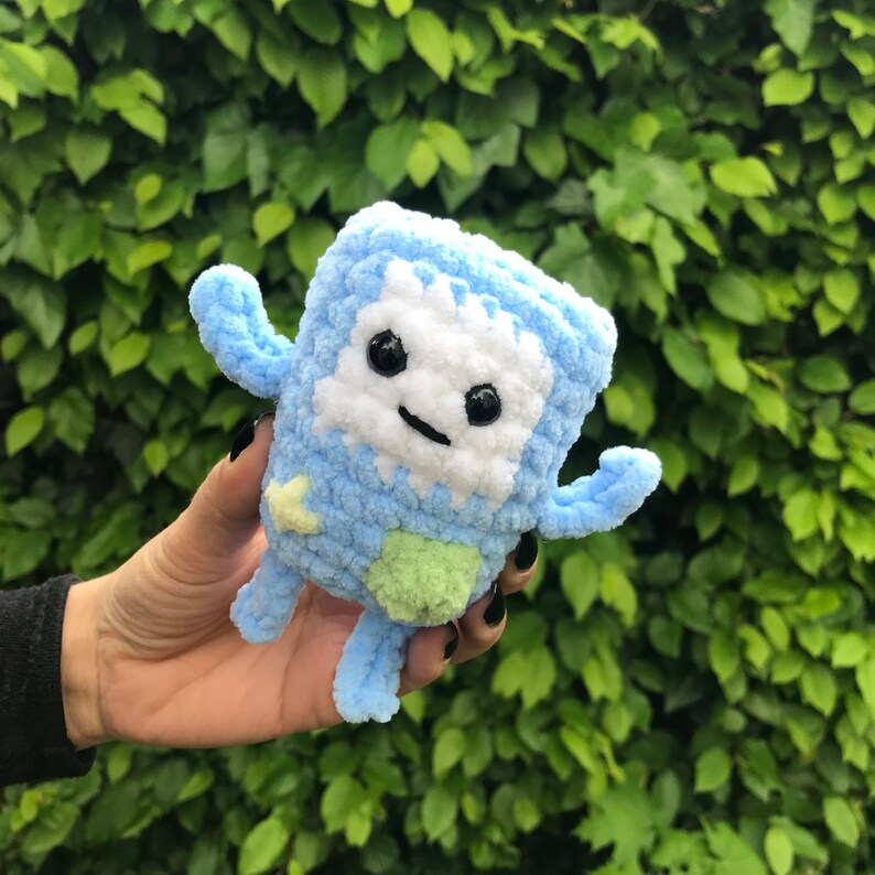 Small Crocheted Gameboy, Plushie, Handmade - Etsy
