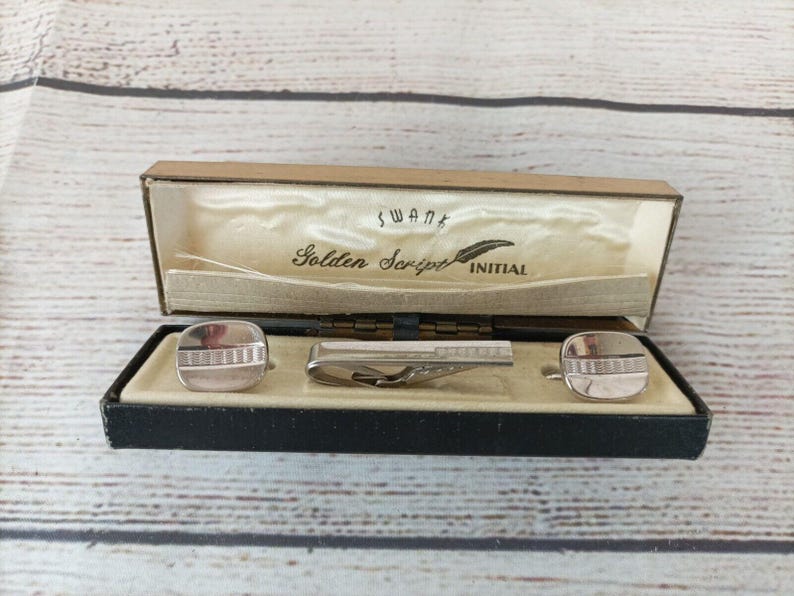 Vintage 1970s Swank Golden Script Cufflinks and Tie Bar - Etsy