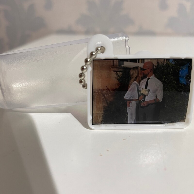 Viewer Keychain - Etsy