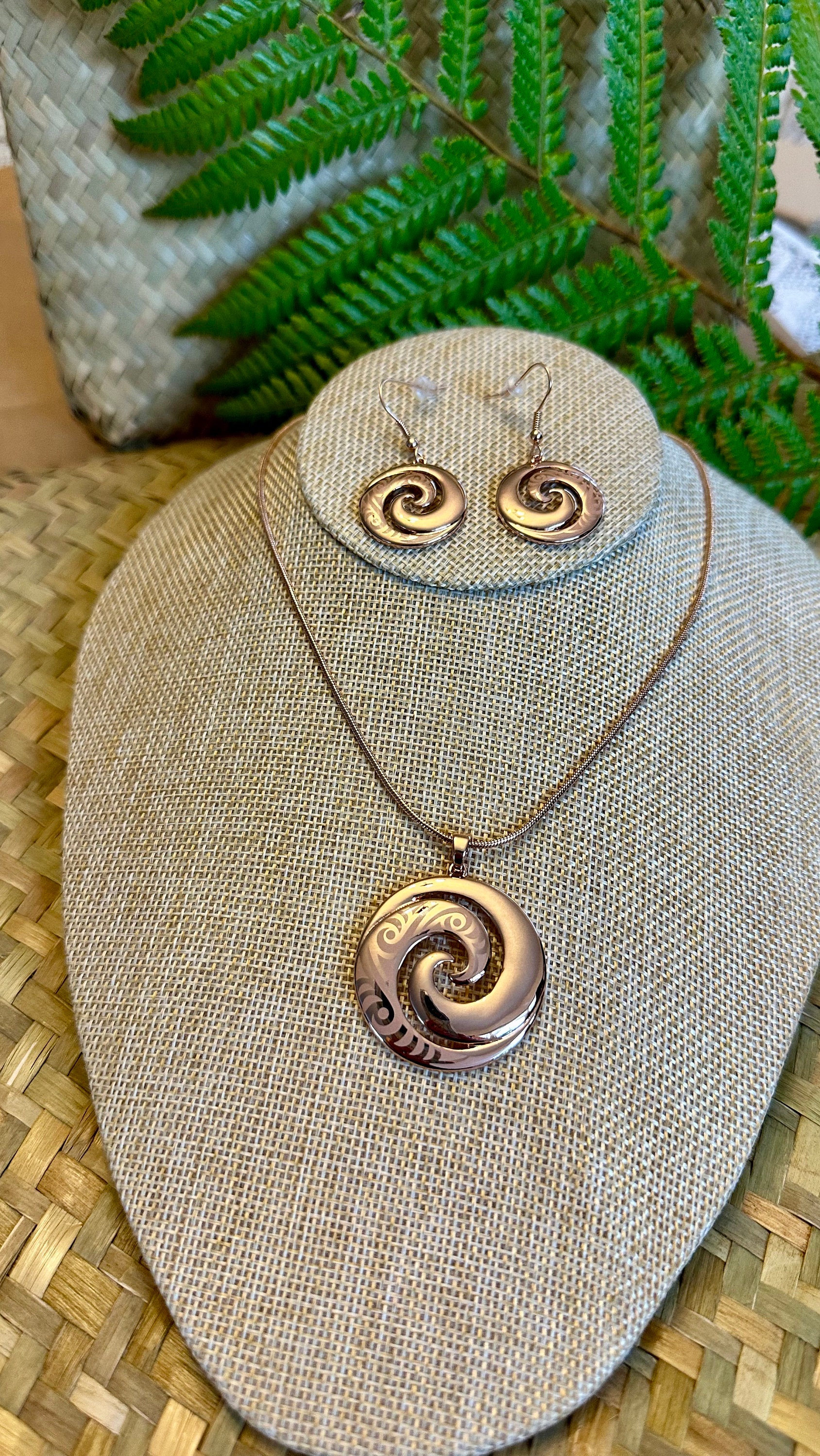Boxed Rose Gold Koru Set With Laser Engraving New Zealand Inspired ...