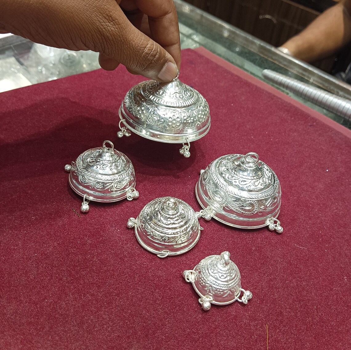Pure Silver Chatter Idol/statue for Home Decoration Mandir Silver ...