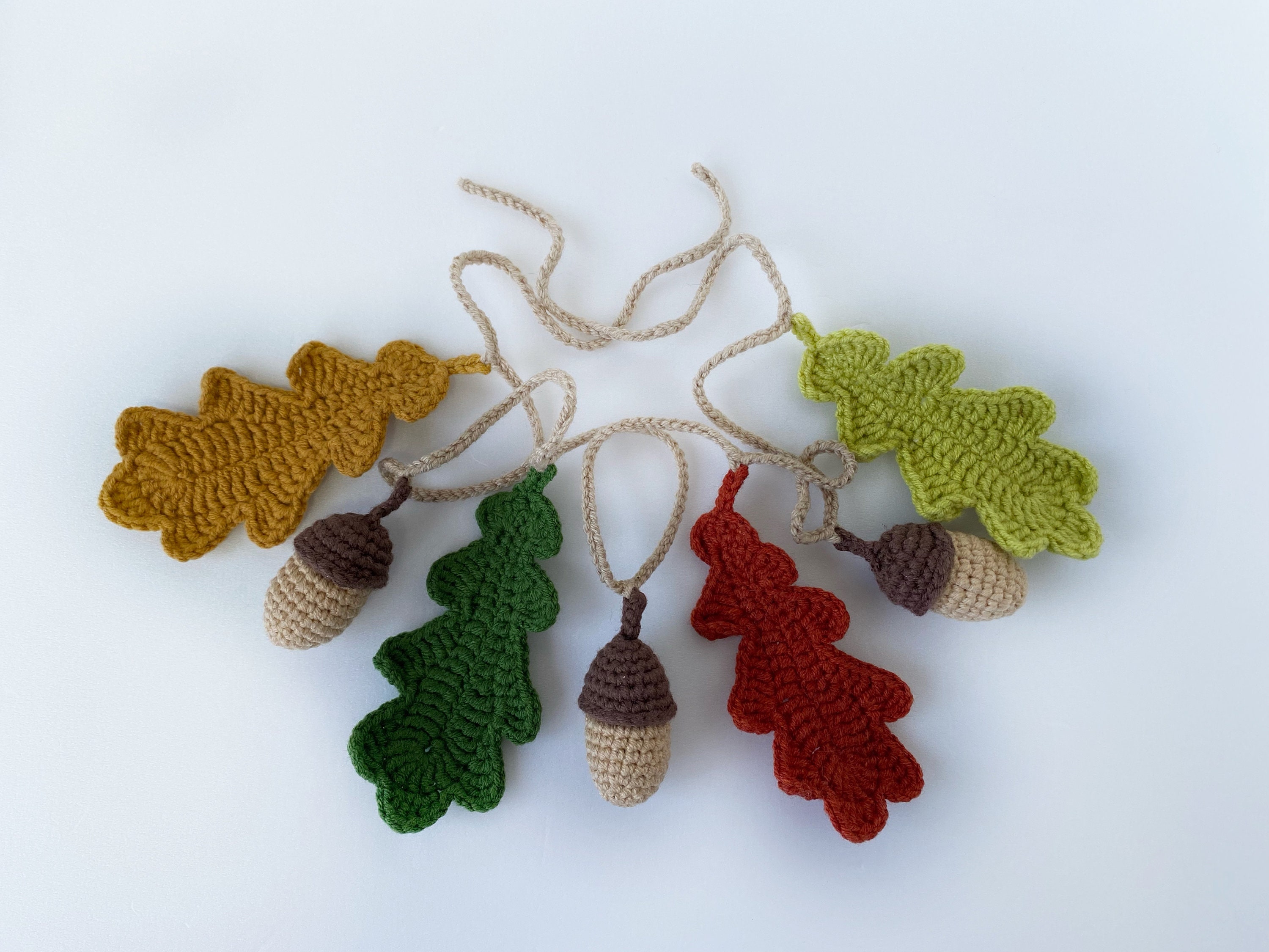 Fall Garland Crochet Pattern, Crochet Garland Oak and Acorns - Etsy