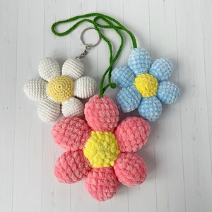 Crochet Flower Keychain Pattern, Car Mirror Hanging Accessories - Etsy