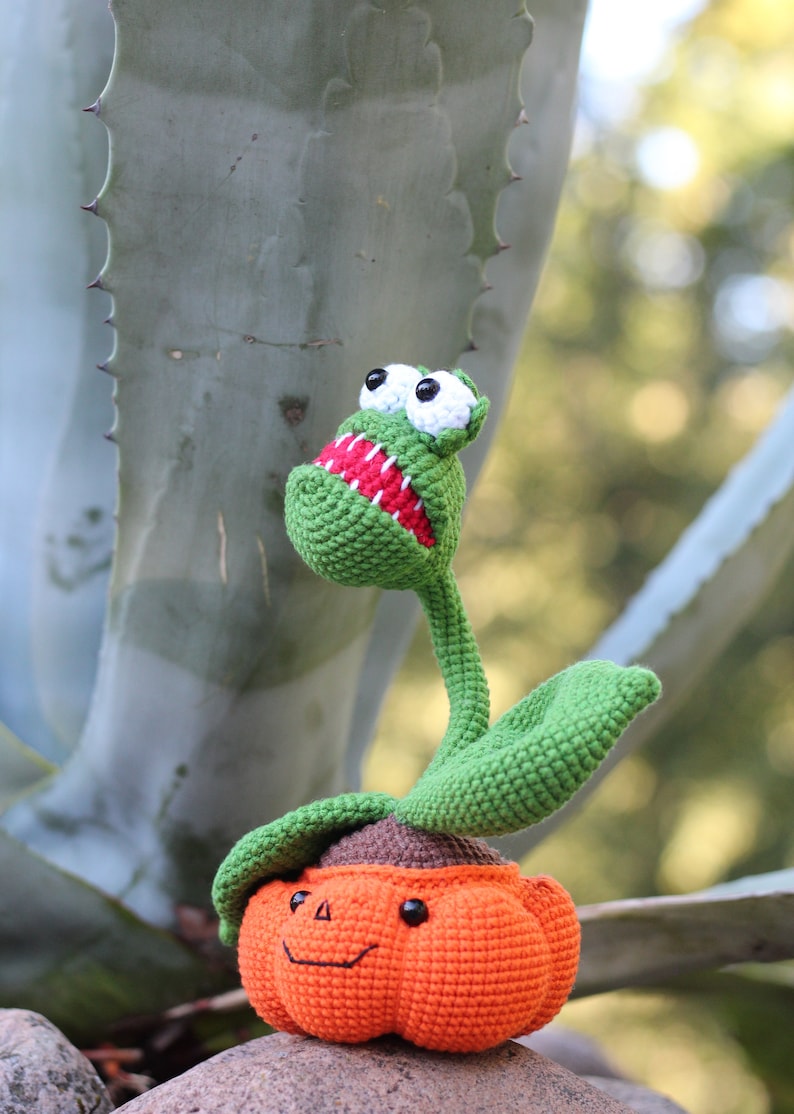Plants Vs Zombies Crochet Pattern, Amigurumi Plant Flytrap in a Pumpkin ...