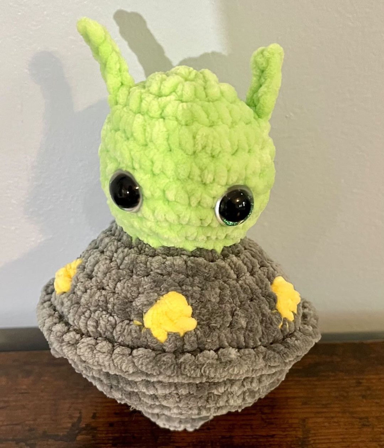 Weebee the Space Invader No Sew Crochet Pattern - Etsy Australia