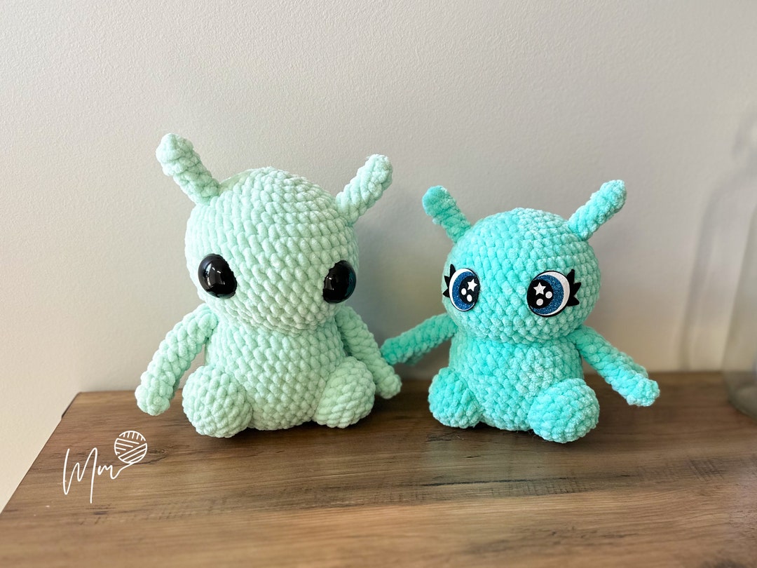 Queenie Weebee Crochet Pattern - Etsy