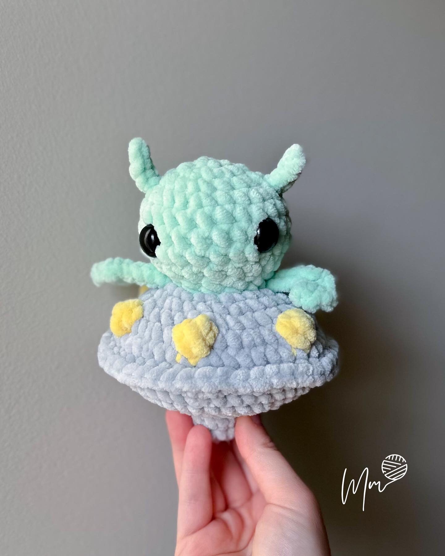 Weebee the Space Invader No Sew Crochet Pattern - Etsy Australia