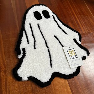 HALLOWEEN GHOST RUG / Different Sizes, Tufted White Ghost Rug, Handmade ...