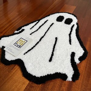 HALLOWEEN GHOST RUG / Different Sizes, Tufted White Ghost Rug, Handmade ...