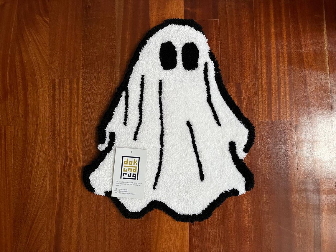 HALLOWEEN GHOST RUG / Different Sizes Tufted White Ghost Rug - Etsy