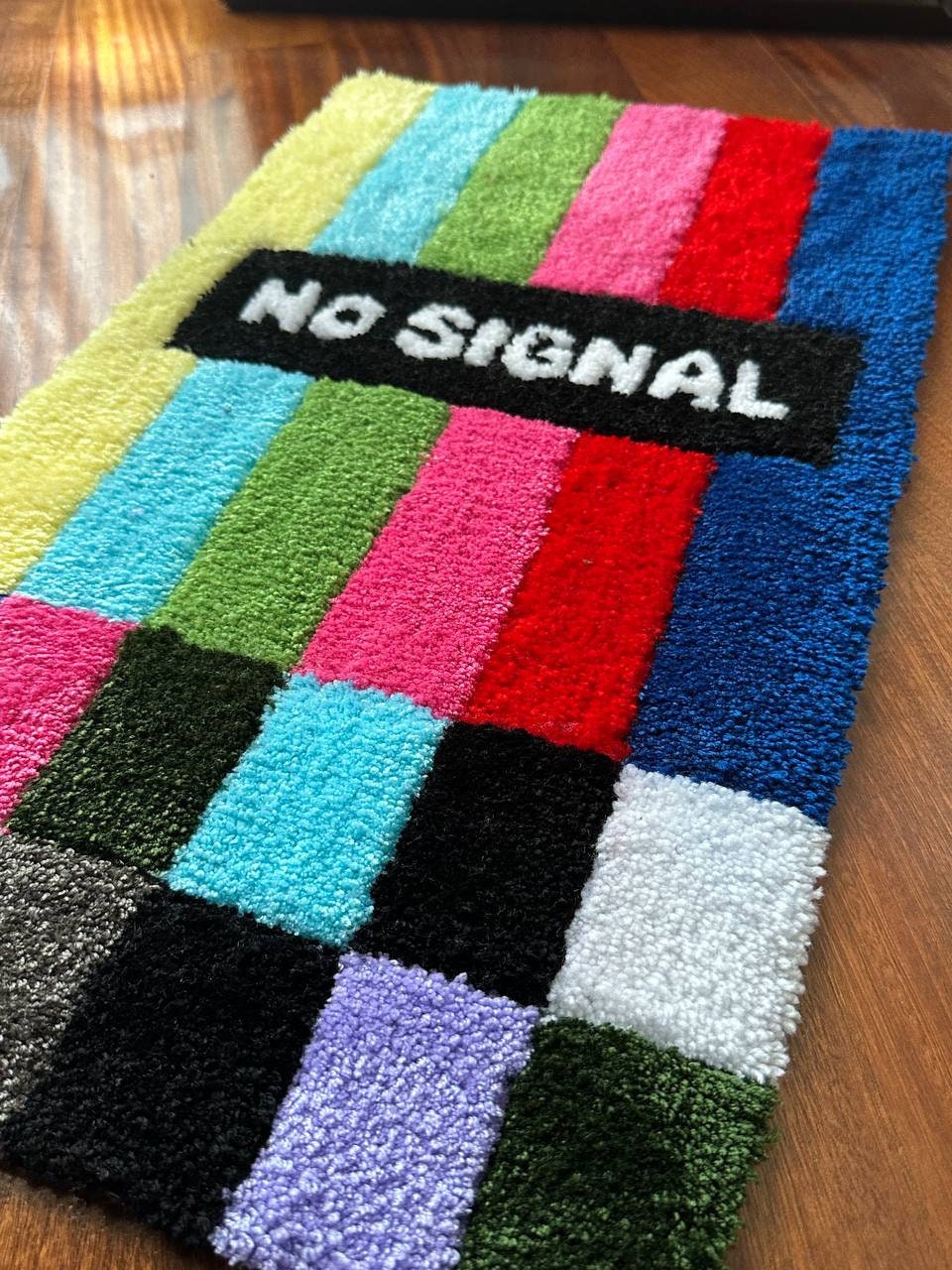 NO SIGNAL RUG / Colorful Handmade Rug, No Signal Tufted Rug, Television ...