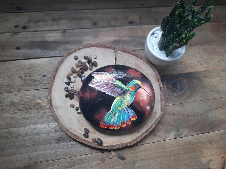 Hand Painted Stone Pretty Hummingbird Rock Painting Animal - Etsy