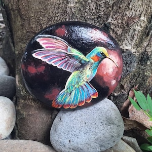 Hand Painted Stone Pretty Hummingbird Rock Painting Animal - Etsy
