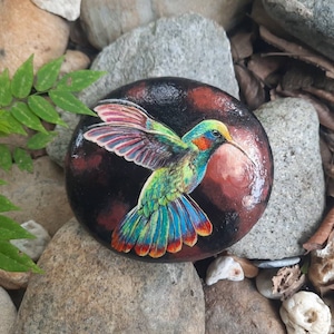 Hand Painted Stone Pretty Hummingbird Rock Painting Animal - Etsy