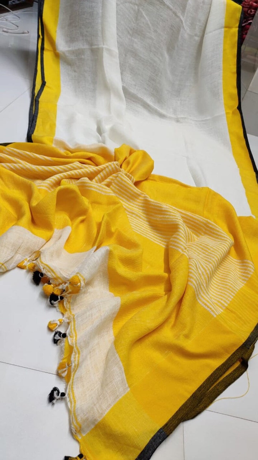 White Yellow Linen Saree Handwoven Saree With Zari Border Organic Linen ...
