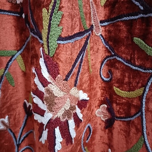 Beautiful Vintage Amber Rust Crewel Embroidery Curtain With Lining ...