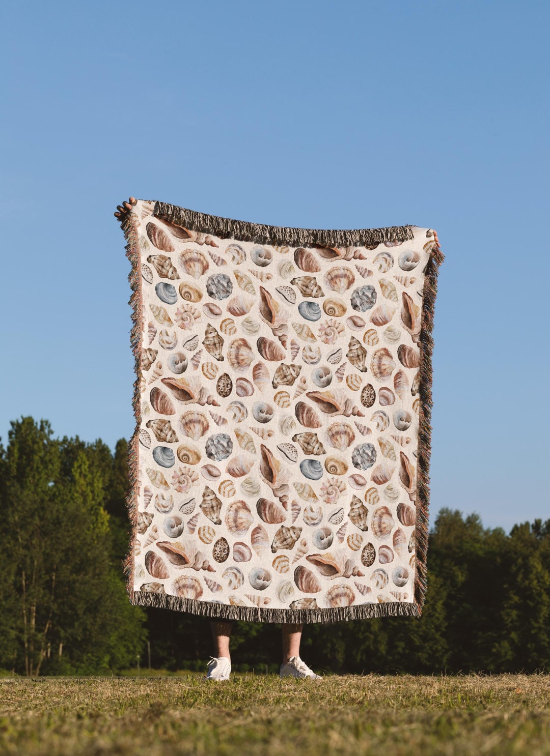 Seashells Woven Blanket | Coastal Beach House Decor Ocean Sea Life ...