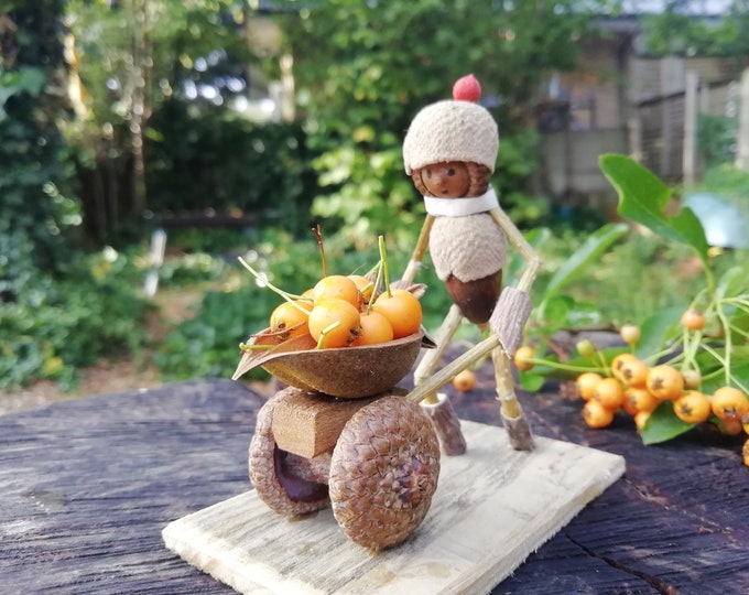 Acorn Elf Oakie Family, Enjoying Time Spent Together - Etsy
