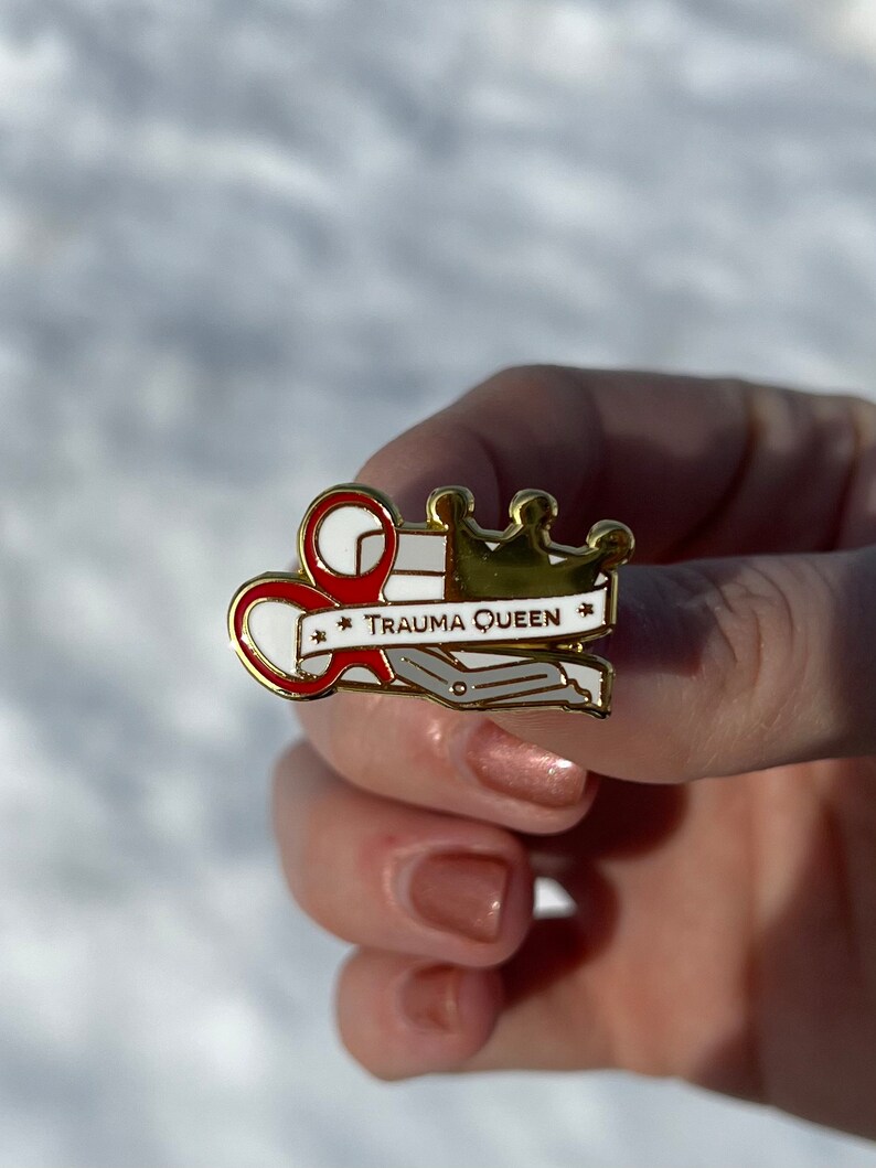 Trauma QUEEN - Hard Enamel Pin, Cute Medical Nurse, Doctor, Pharmacist ...