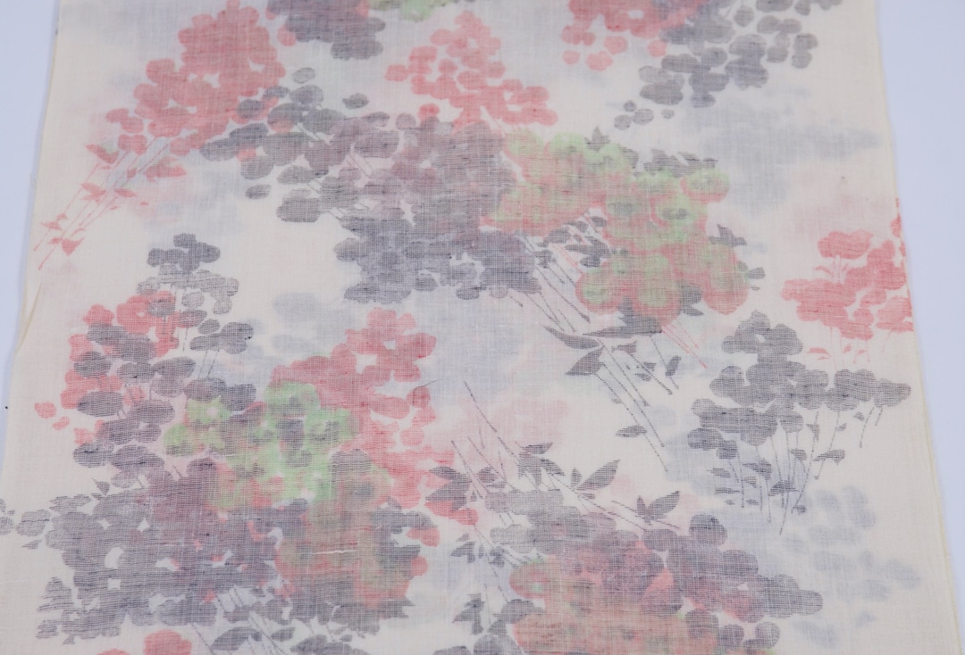 OJIYA KASURI Japanese Fabric Chijimi Light Beige Floral Summer Crepe ...