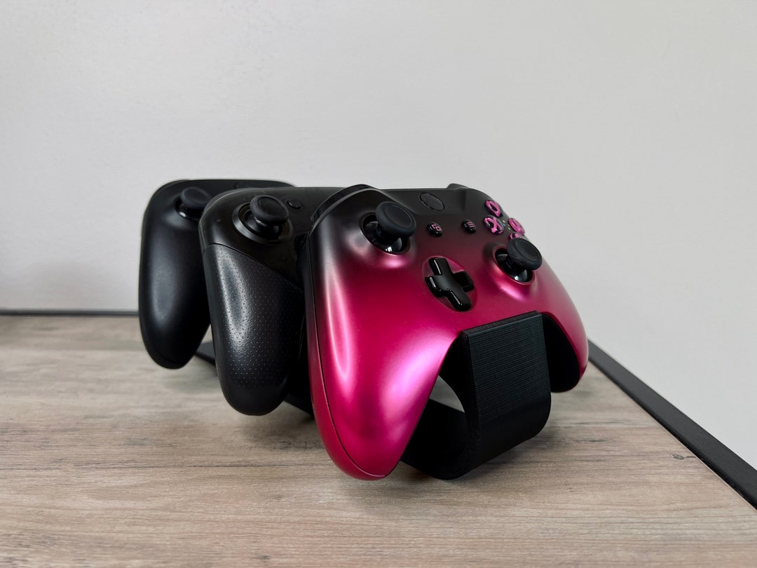 Universal Triple Controller Stand - 3d-printed Minimalist Controller ...