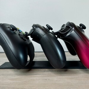 Universal Triple Controller Stand - 3d-printed Minimalist Controller ...