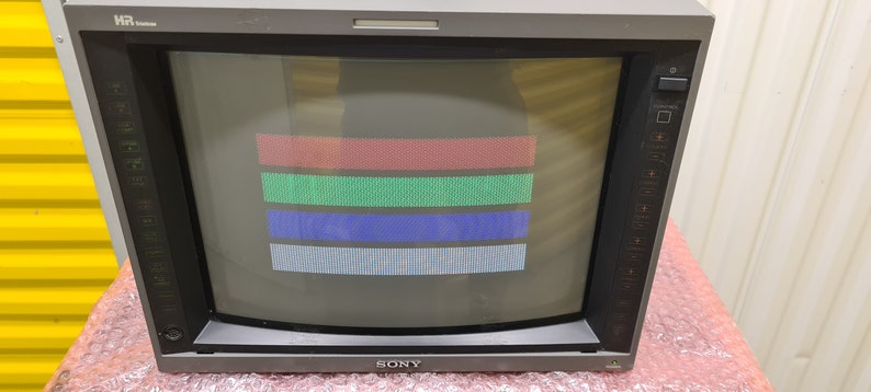 Sony Trinitron PVM-14L4 High Resolution Video Colour Monitor in Case - Etsy