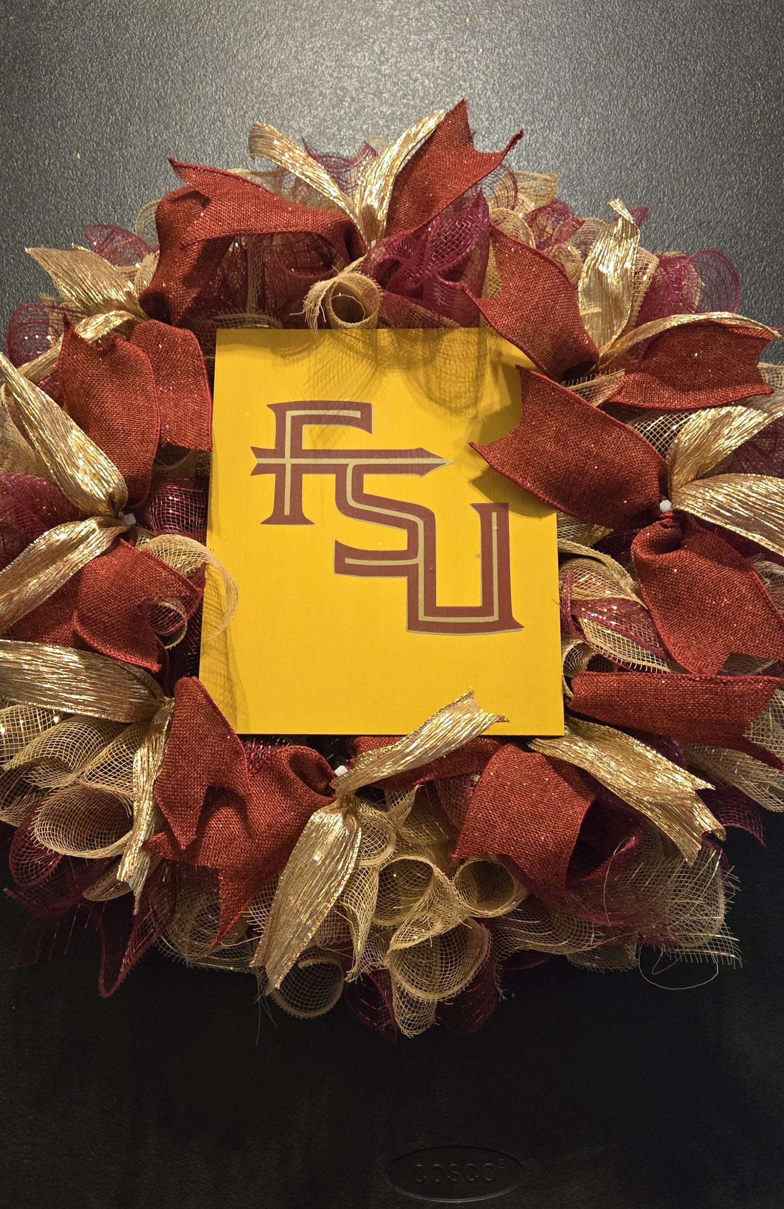 Any Team Sports Wreath: 23 Inch - Etsy