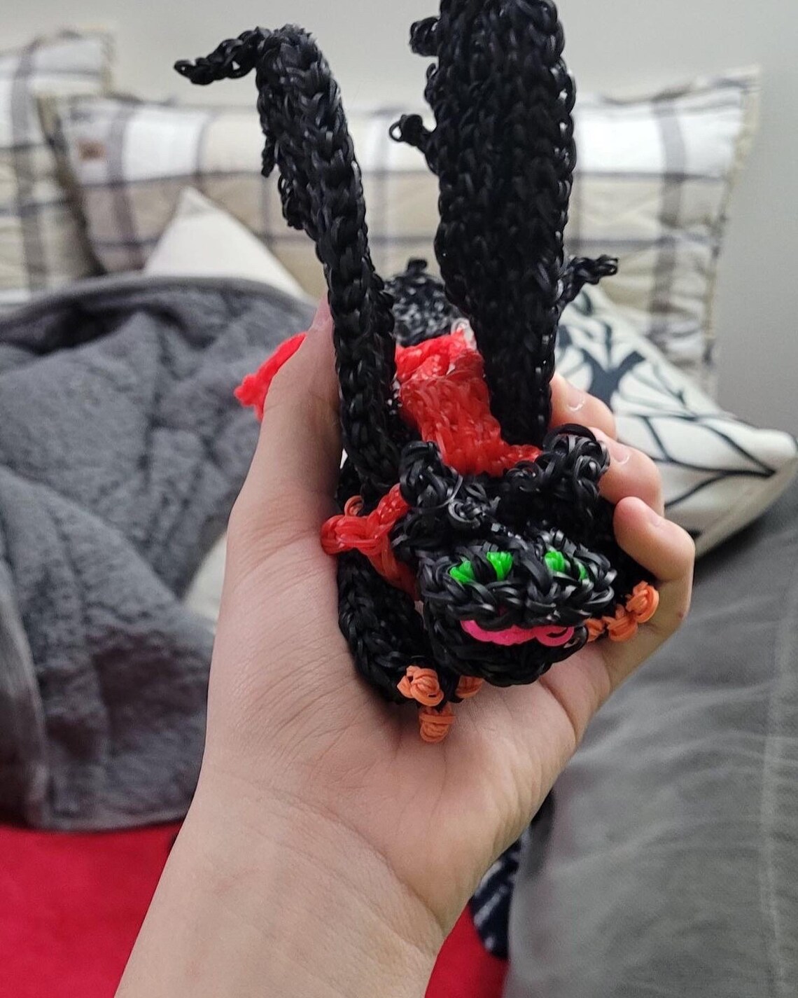 Toothless the Dragon Night Fury Rainbow Loom - Etsy Canada