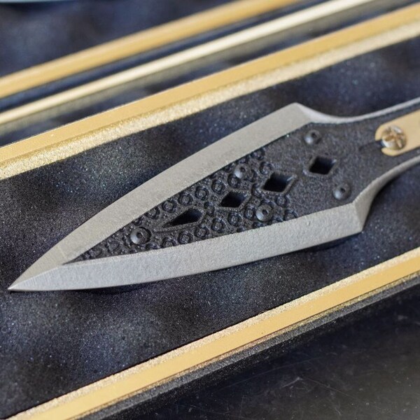 Wraith Heirloom - Etsy