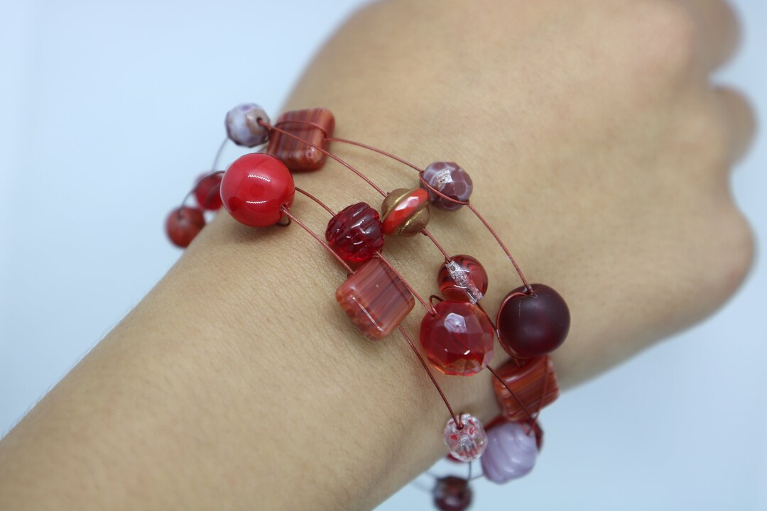 Czech Glass Bracelet in Orbit Lobster Claw Closure of Silver Metal ...