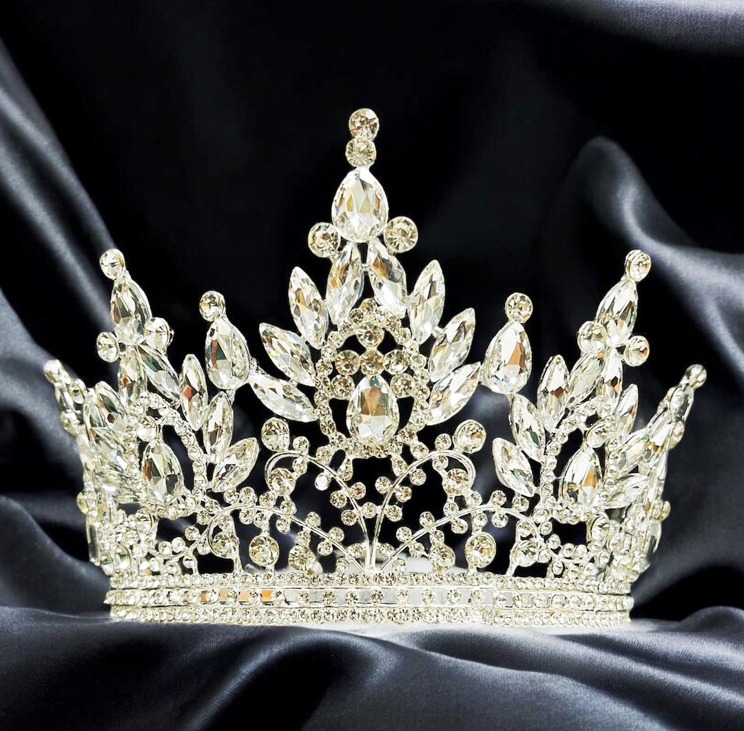 Royal Wedding Crown, Classic Bridal Headpiece, Silver Crystal Crown ...
