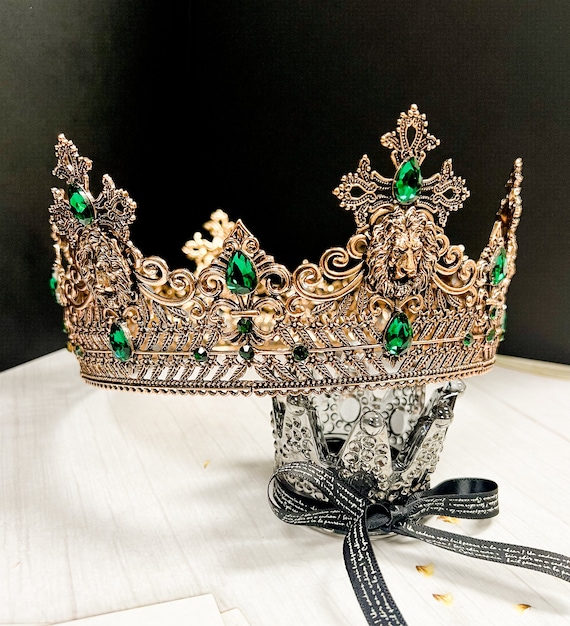 Retro Queen Costume Tiara Adult Gold Royal Queen Princess Medieval ...