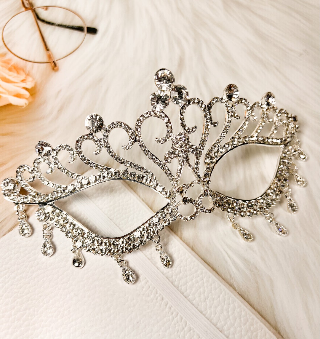 Venetian Masquerade Mask, Mardi Gras Silver Mask, Elegant Red Teardrop ...