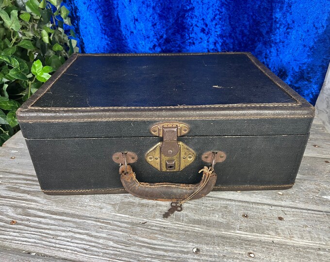 Vintage Early 1900s Small Suitcase Briefcase Luggage, Excelsior Lock ...