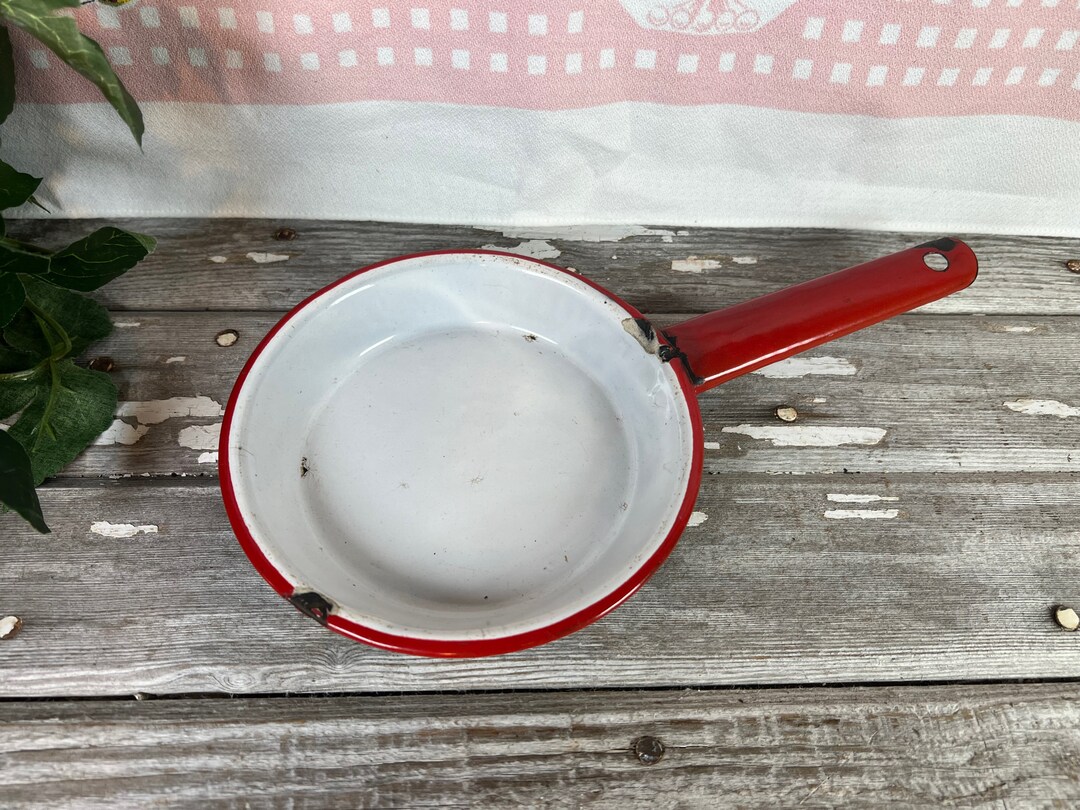 Vintage 1940s Small Enamel Frying Fry Pan, White Red Enamelware, French ...