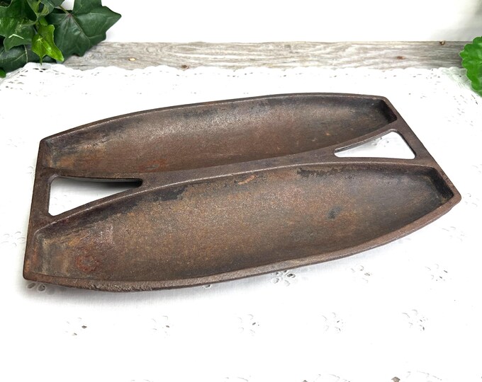 Reserved for Jonathan——-vintage 1970s Cast Iron Bread Pan, Vienna Roll ...