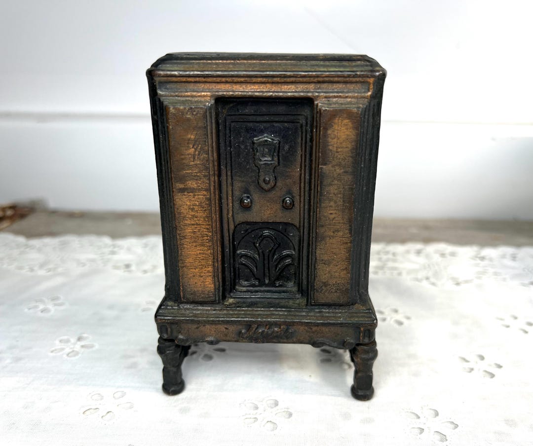 Vintage 1930s Arcade Cast Iron Radio Coin Bank: Majestic Piggy Bank - Etsy