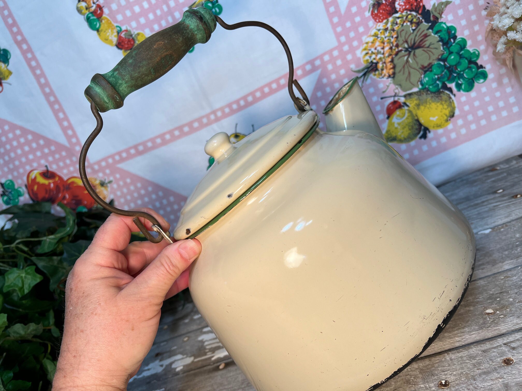 Vintage Cream W/ Green Trim Enamelware Tea Kettle Wood Handle - Etsy