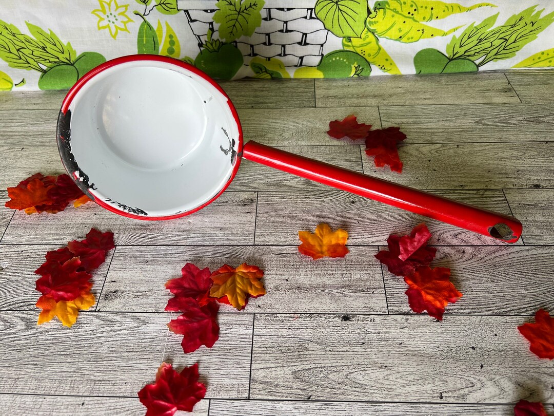 Vintage 1950s Enamelware Water Dipper Ladle Rustic Farmhouse Kitchen ...