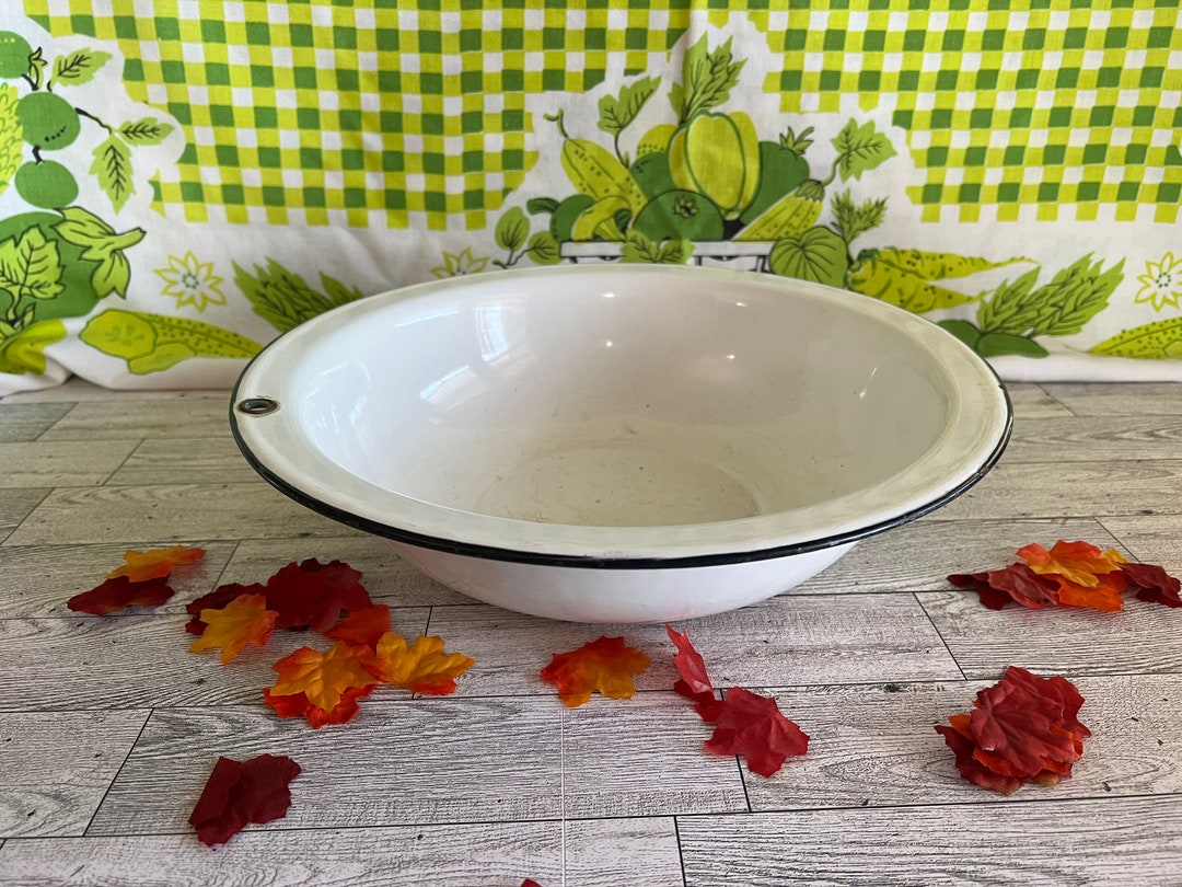 Vintage 1940s Large Enamelware Bowl Rustic Farmhouse Kitchen Decor ...