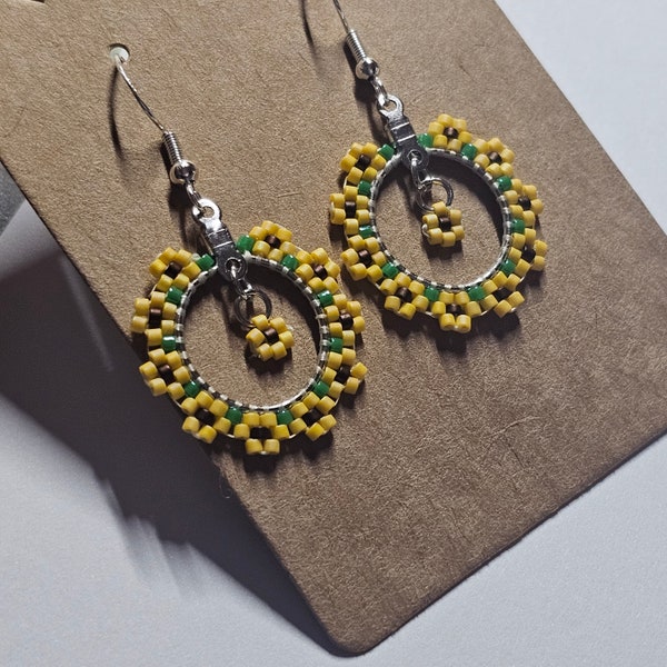 Seed Beaded Flower Earrings - Etsy