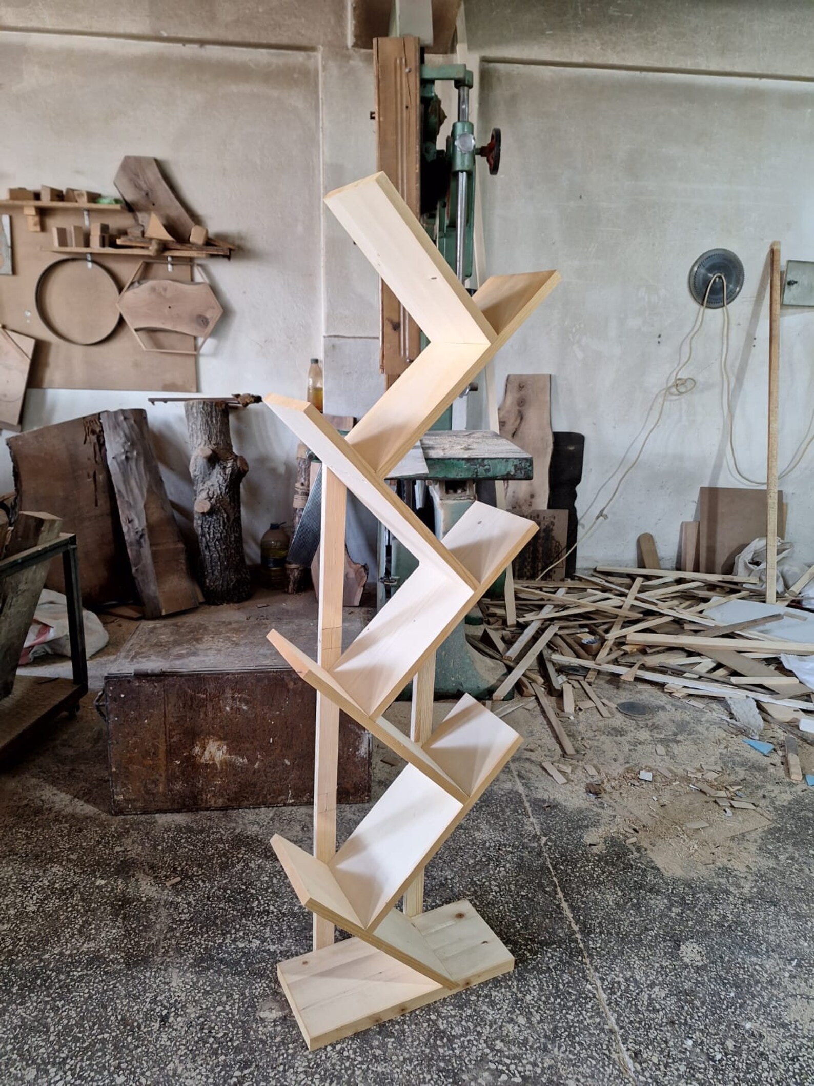 Unique Wooden Bookshelf - Rustic Tree Bookcase - Decorative Solid Wood ...