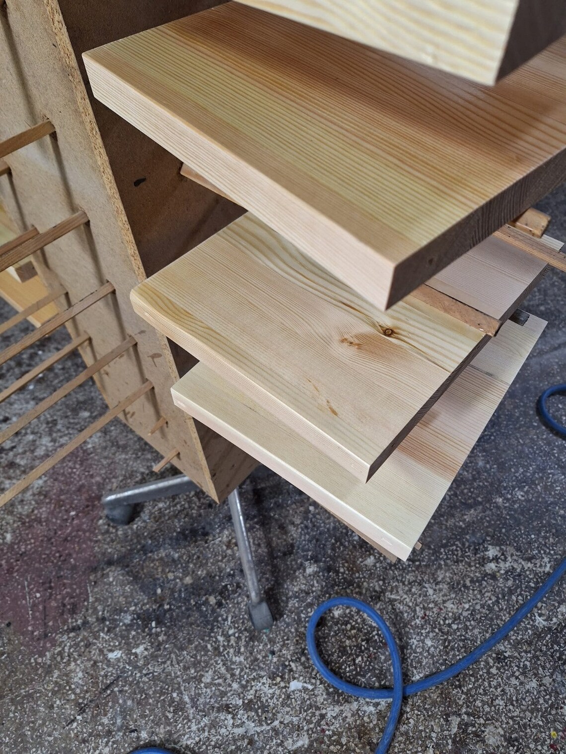 Solid Wood Varnish - Polyurethane Protection - Wooden Stain Color ...
