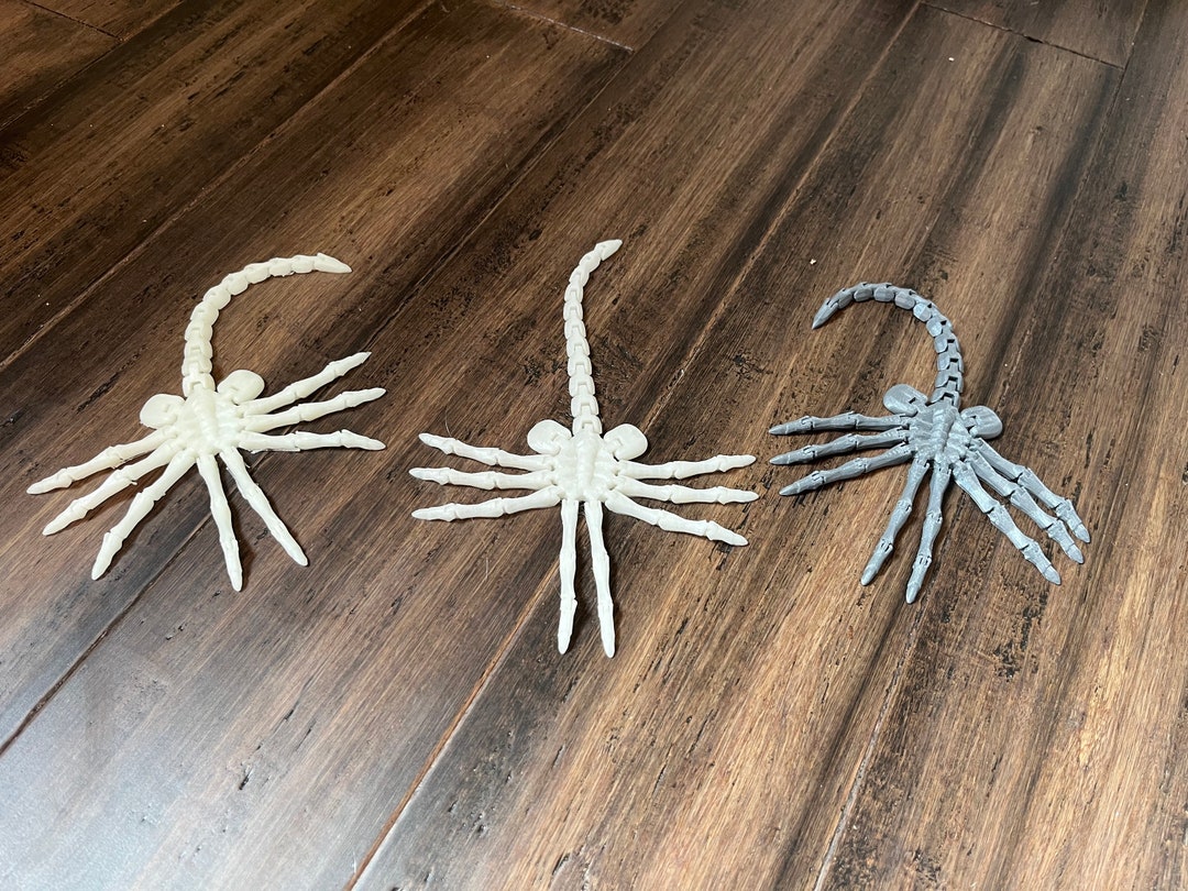 Alien Movie Memorabilia Flexible Facehugger GLOWS - Etsy