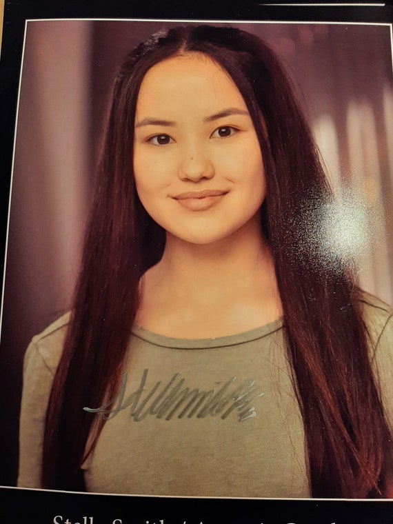 Stella Smith's Instagram, Twitter & Facebook on IDCrawl