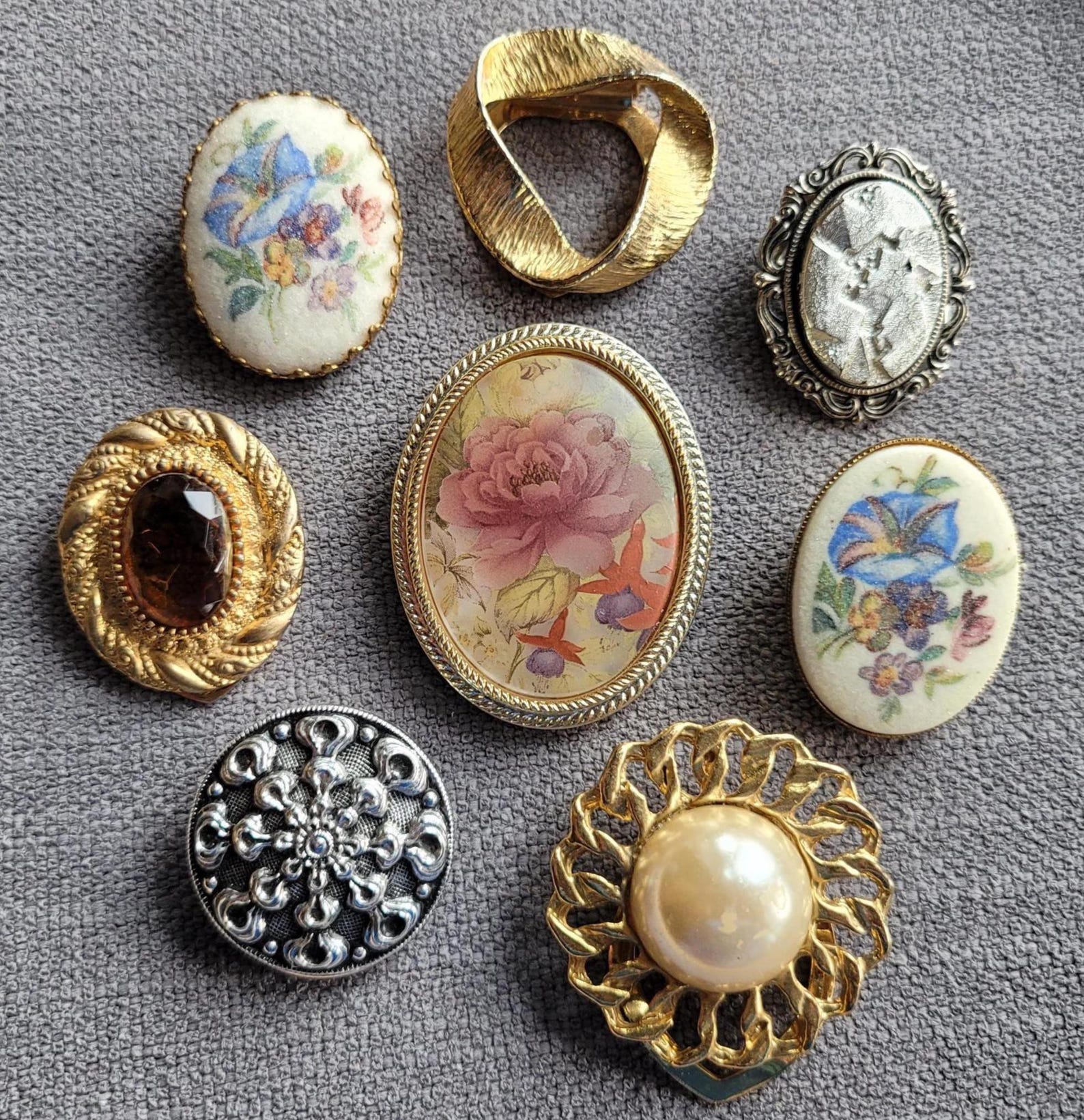 Vintage Hinged Scarf Clips Selection 1940s Scarf Rings 1950s 1960s - Etsy