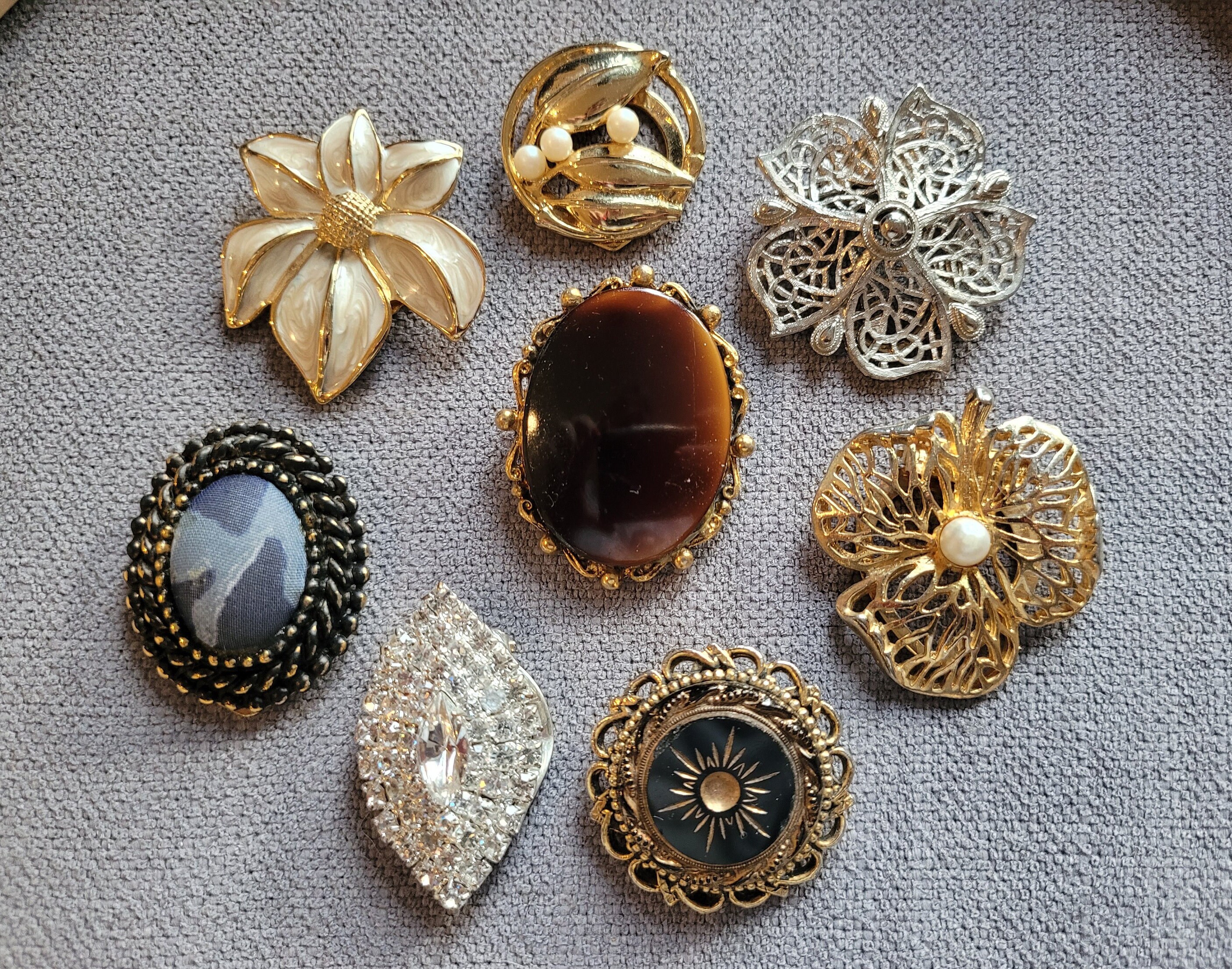 Vintage Hinged Scarf Clips Selection Scarf Rings 1940 1950s Jewelry ...